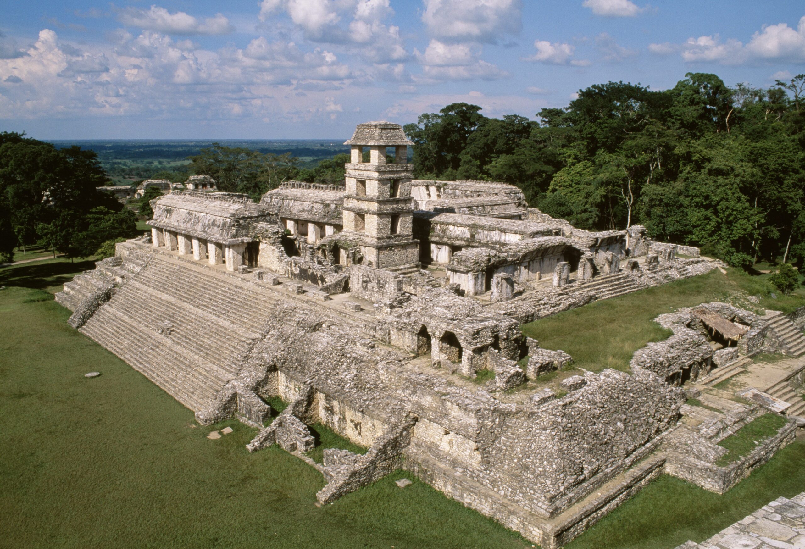 Palenque, Chiapas: Un Tesoro Arqueológico en el Corazón de la Selva ...